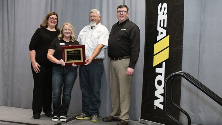 Sea Tow Big Bend awarded 2024 Franchise of the Year